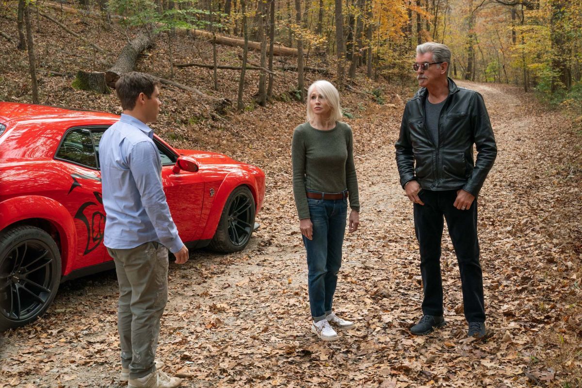 Crítica de “Unos suegros de armas tomar”, la divertida comedia de ...