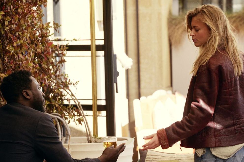 Crítica de "La paz de Marsella", mucho ruido y pocas ideas para un baño ...