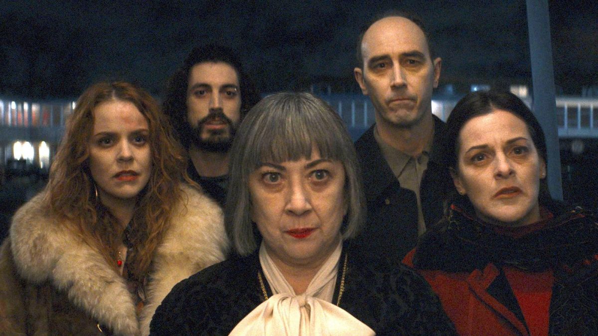 Crítica de "Vampiro humanista busca suicida consentido": Una vampira con un toque humano ...