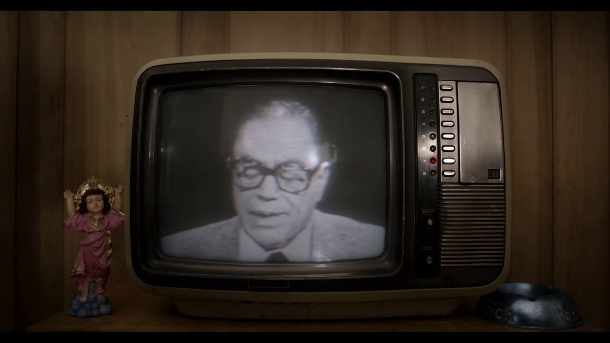 Crítica De Hermes Iai Y Los 13 El Robo De Las Manos De Perón Un