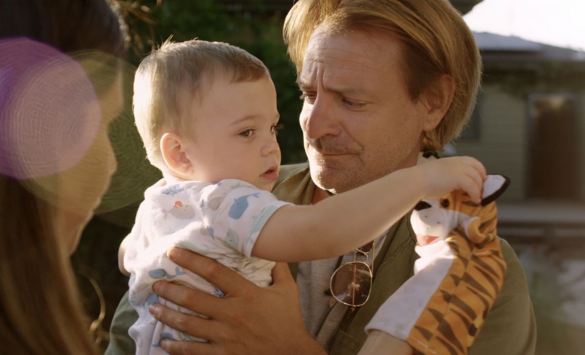 Crítica de "BitterSweet": Steven Martini en una comedia sobre la burocracia estatal y el autismo ...