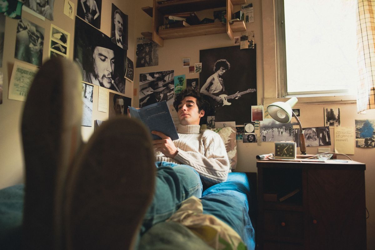 Crítica de "La herida": Carlos Santamaría y el eco dramático del pasado ...