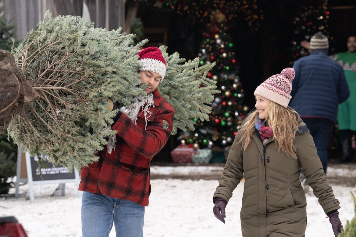Crítica de “Una Navidad EXtra”: Alicia Silverstone y la comedia romántica más tonta y funcional ...